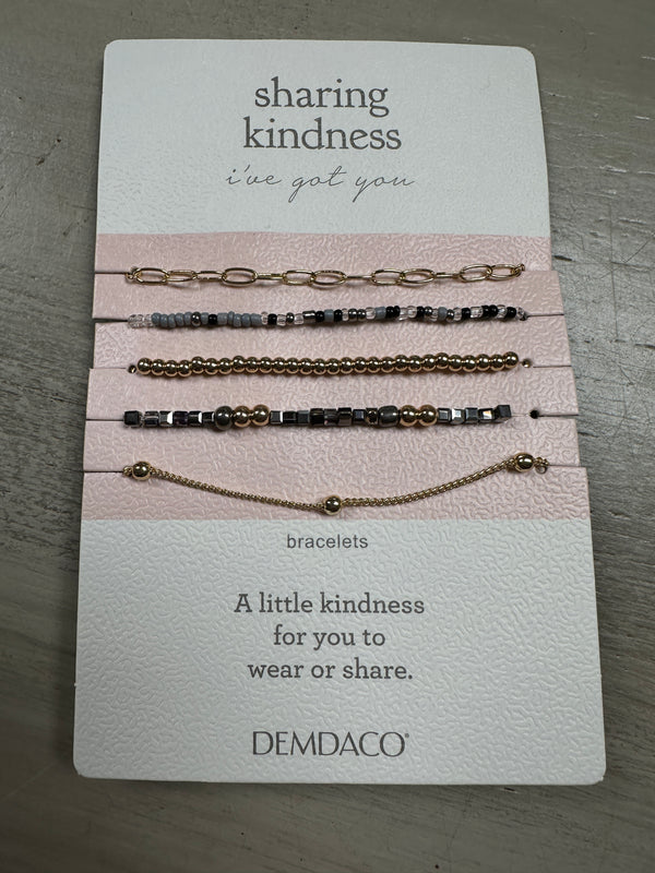 Sharing kindness bracelet - My Secret Garden